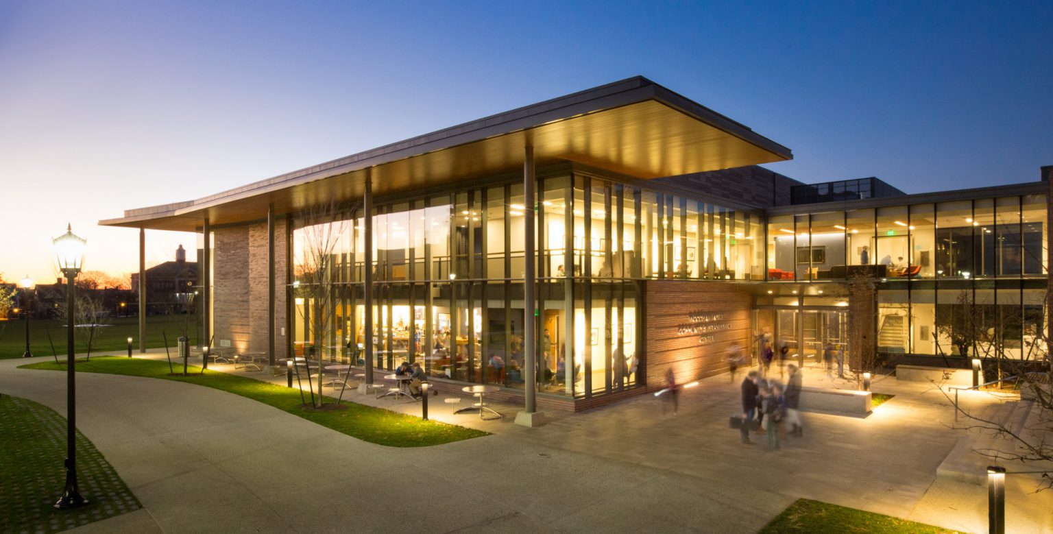 Moses Brown School – AISNE